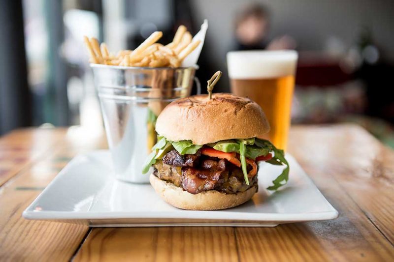 Dining at Mohawk - Woodbine Mohawk Park