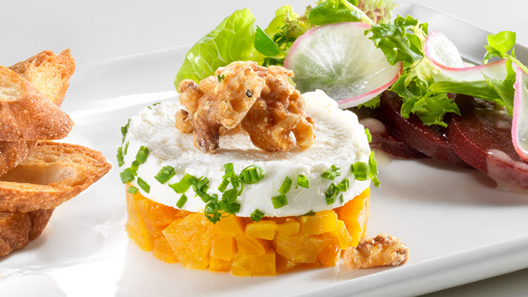 Mohawk Harvest Kitchen - Woodbine Mohawk Park