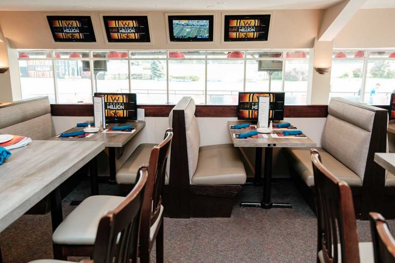 Trackside Bar and Patio - Woodbine Mohawk Park