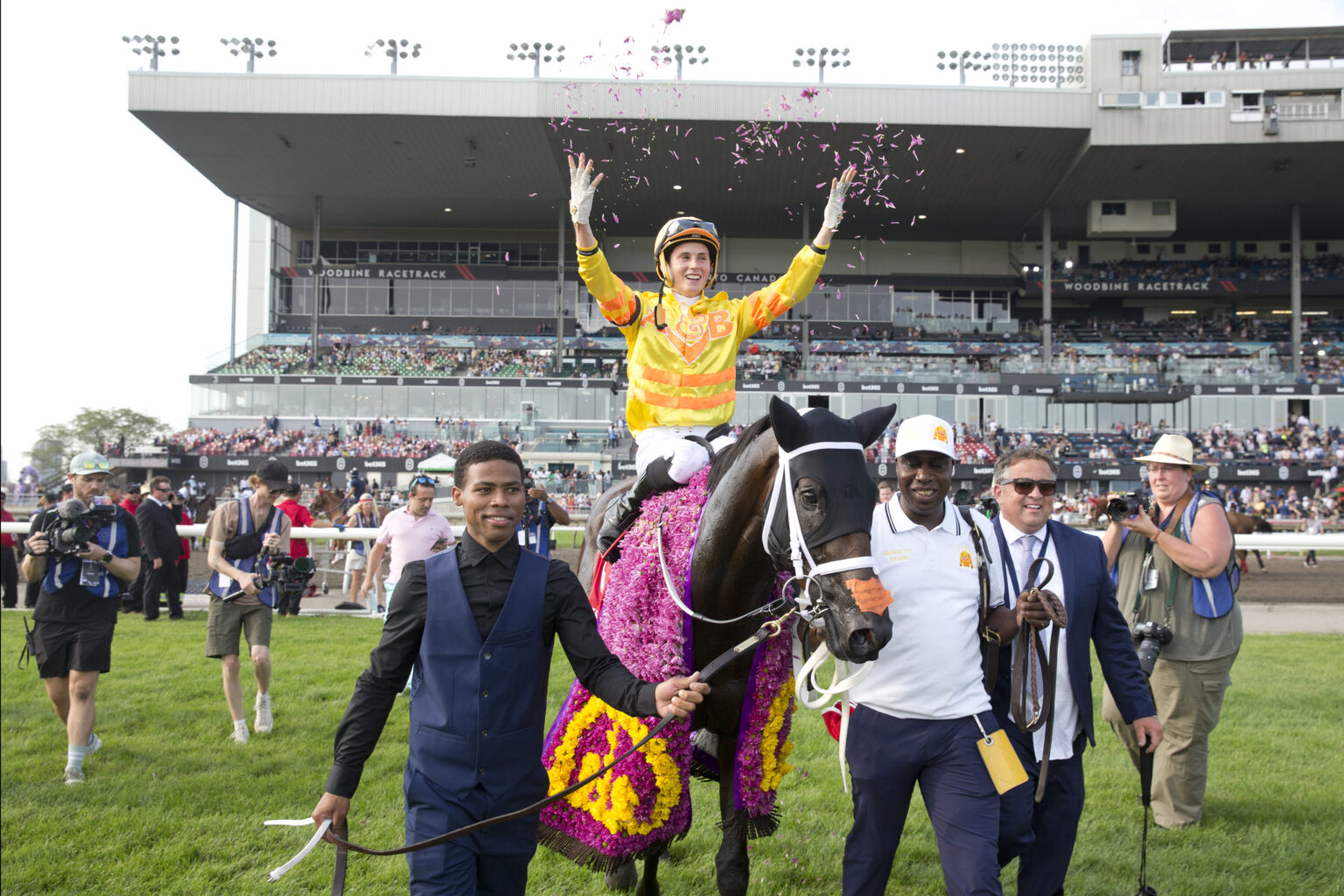 Mansetti magnificent in King’s Plate - Woodbine Racetrack
