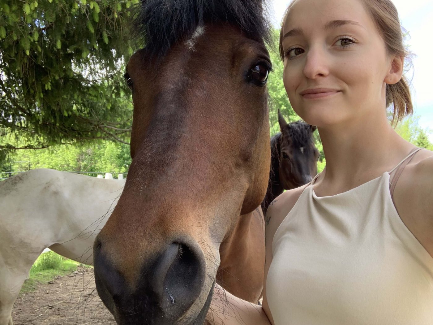 Thea Eke: “Any time I’m around a horse, I’m happy” - Woodbine Racetrack